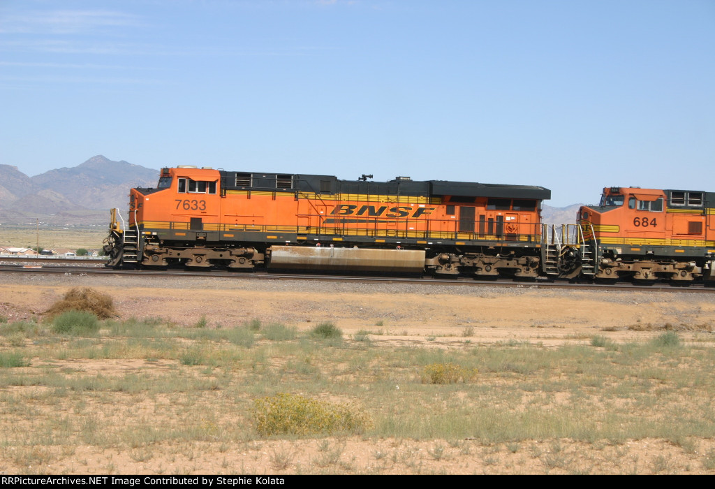 BNSF 7633